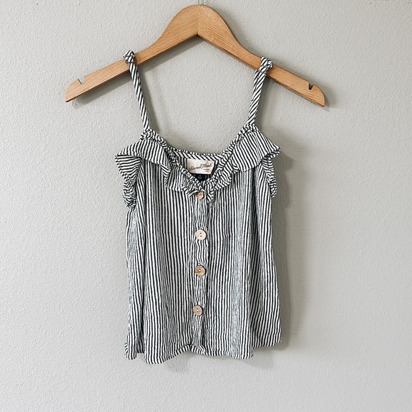 Universal Thread | Tops | Universal Thread Striped Navy White Ruffle Button Front Tank Top Small ...